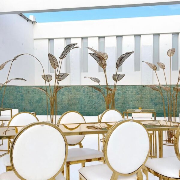 Moma cocktail table - Gold or silver rental - Bubble Design Rentals