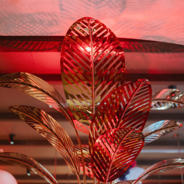 Avatar prop - Gold rental - Bubble Design Rentals